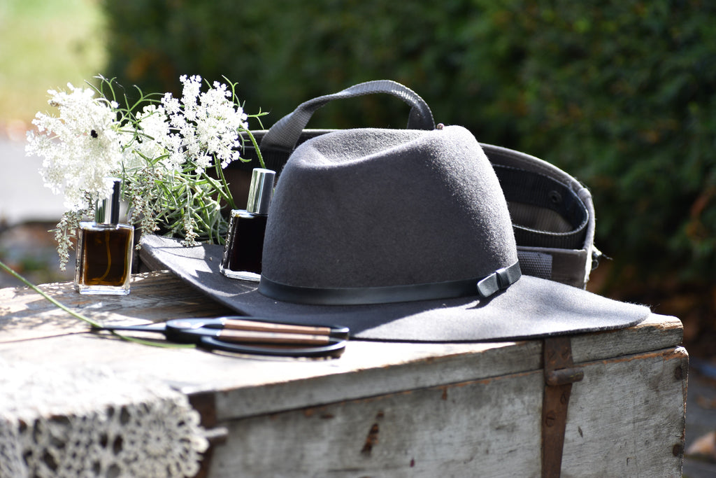 TEA SEASON - Natural Botanical Perfume - London Fog Obscure – GATHER