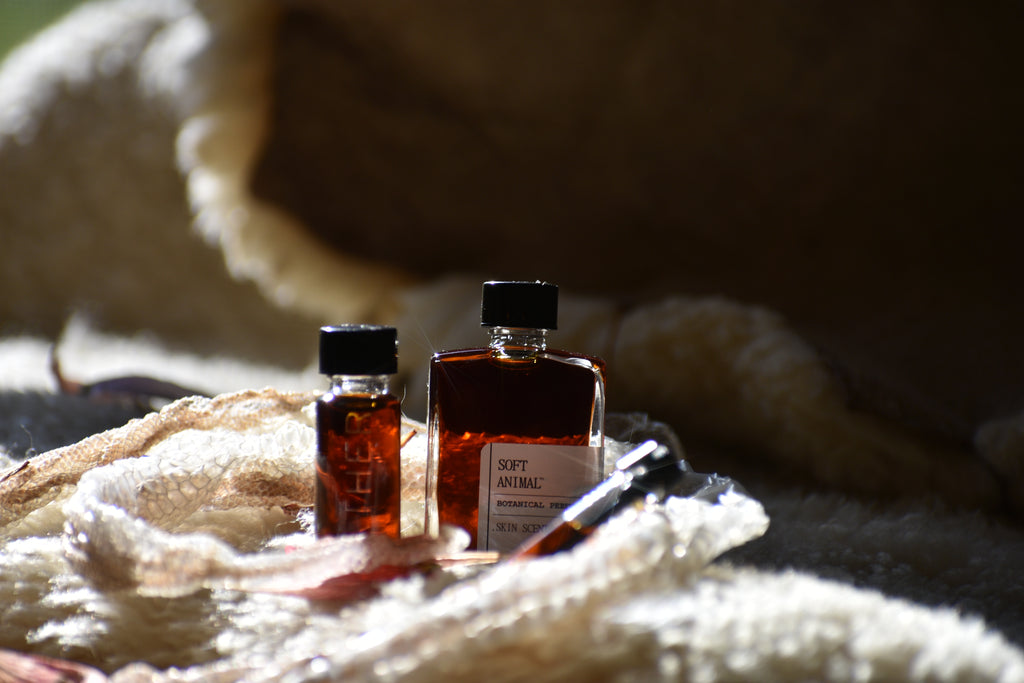 SOFT ANIMAL | Primal Skin Scent | Natural Animalic Perfume | Floral Mu# ...
